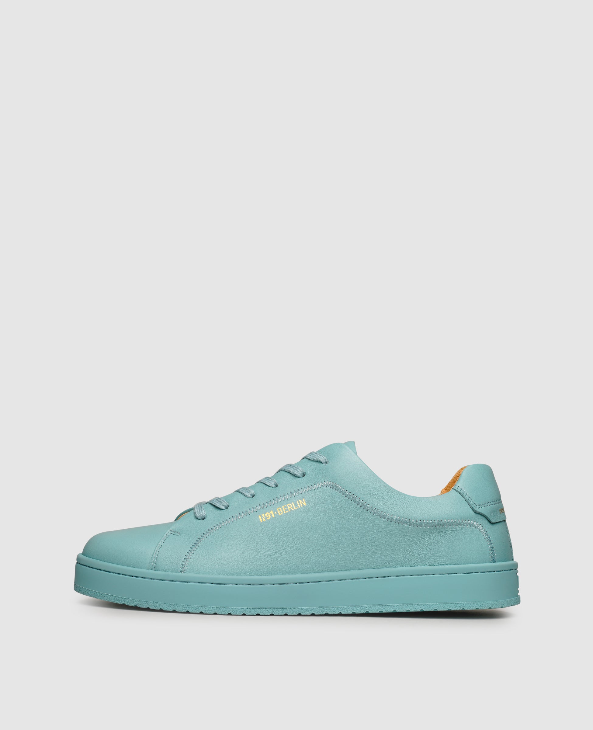 Modern leather sneakers | N91 at Shoepassion